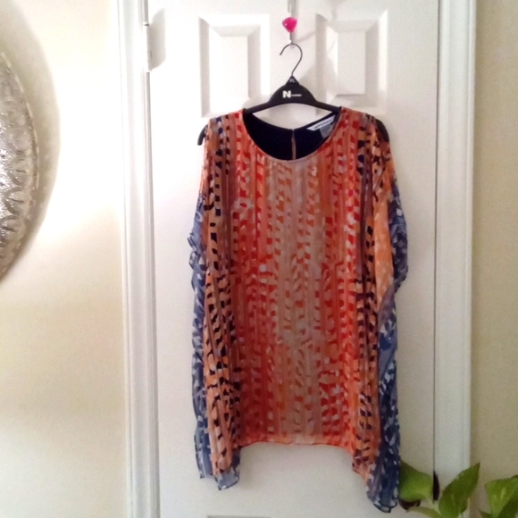Peter Nygard | Tops | Nygard Woven Off The Shoulder Top | Poshmark